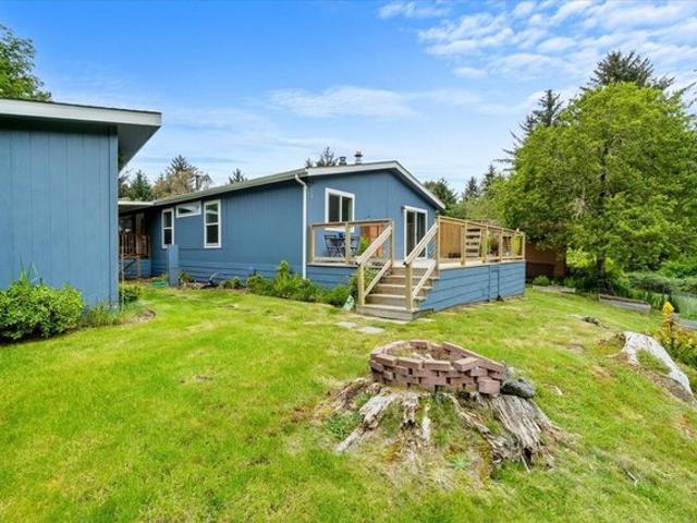 3633 Patricks Point Dr Spc 3, Trinidad, CA 95570