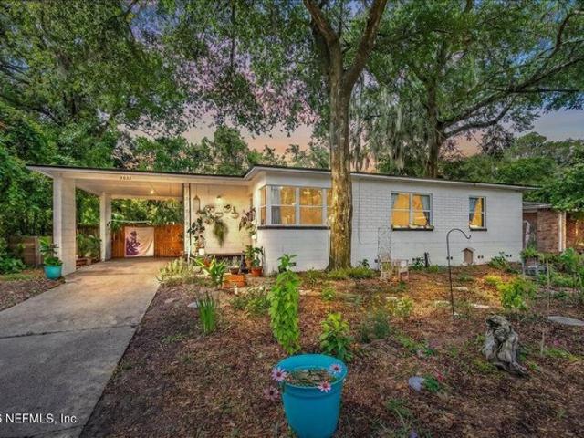 3633 Rendale Dr N, Jacksonville, FL 32210