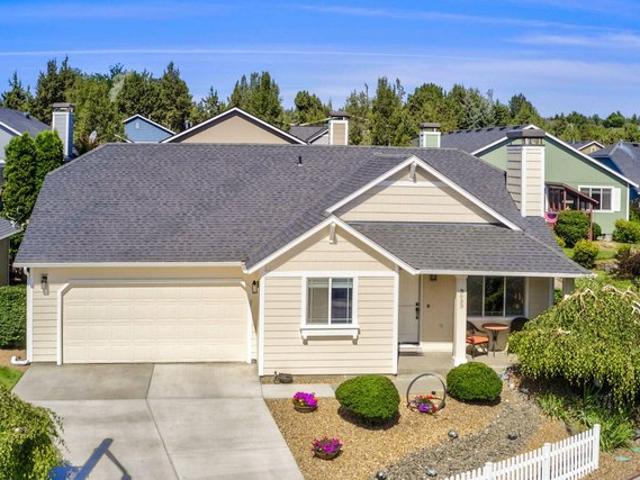 3633 SW 29th St, Redmond, OR 97756