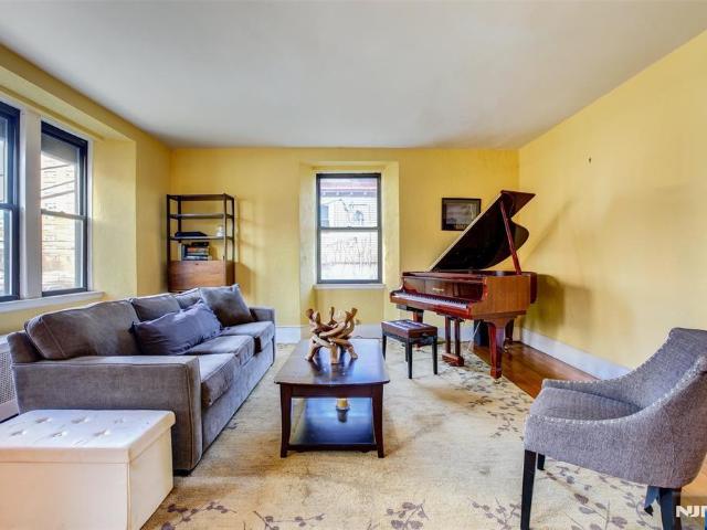 363 377 Mount Prospect # 2AW