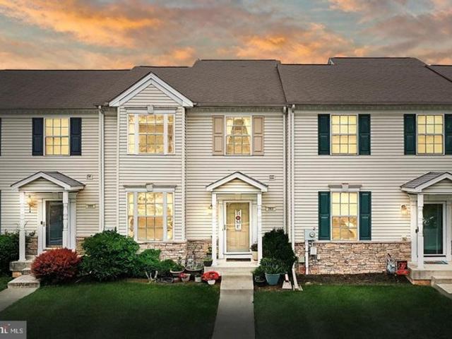 363 Bruaw Dr, York, PA 17406