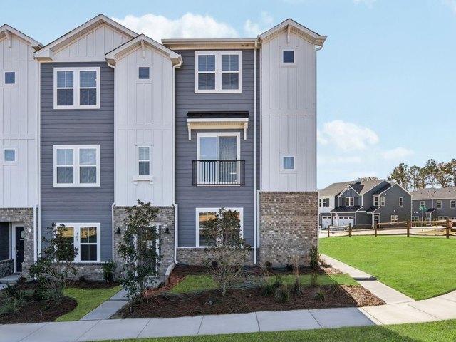 363 Golden Maple Ct, Fort Mill, SC 29708