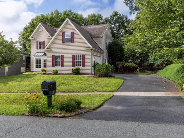 363 grayrock dr