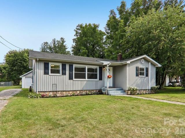 363 Killian St, Waynesville, NC 28786