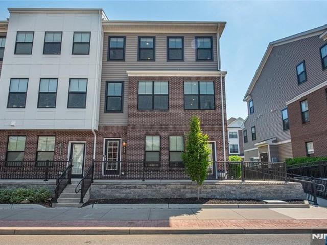 363 Main St, Little Falls, NJ 07424