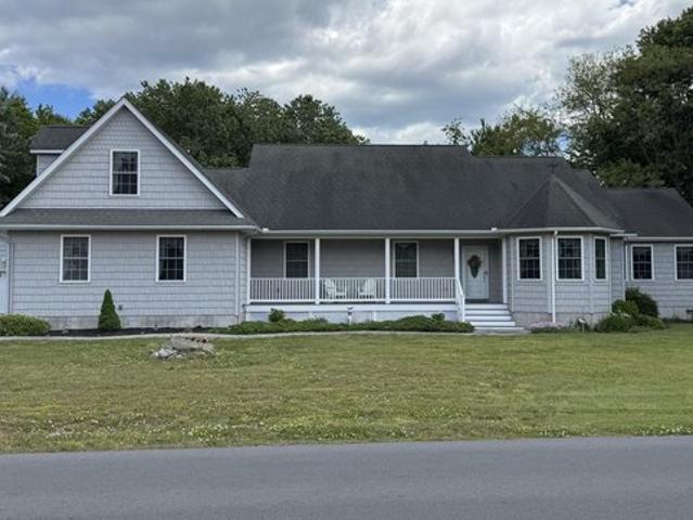 36444 Club House Rd, Millville, DE 19967