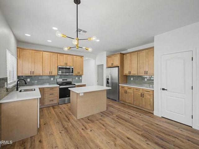 3644 S Joshua Tree Ln, Gilbert, AZ 85297
