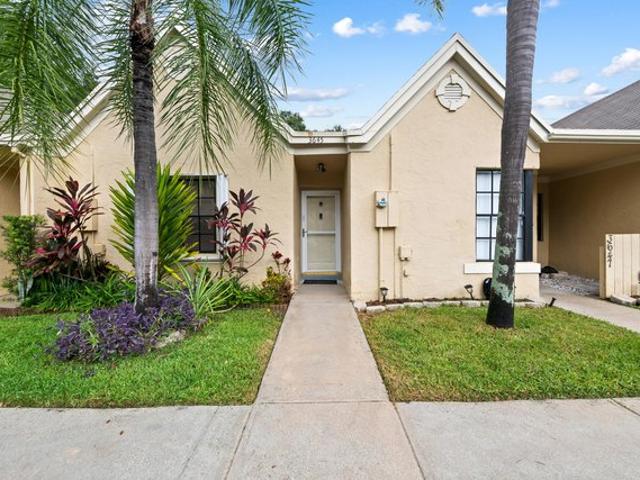3645 NW 83rd Ln, Sunrise, FL 33351