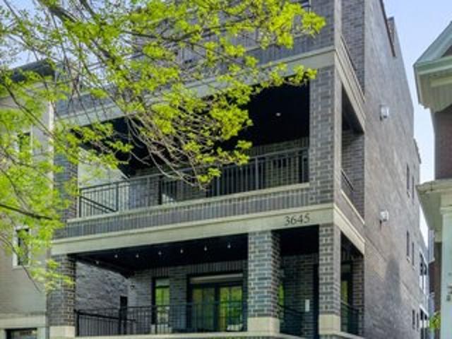 3645 N Damen Ave Apt 1, Chicago, IL 60618
