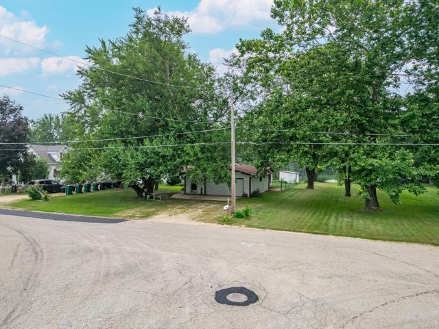 3646 algonquin boulevard