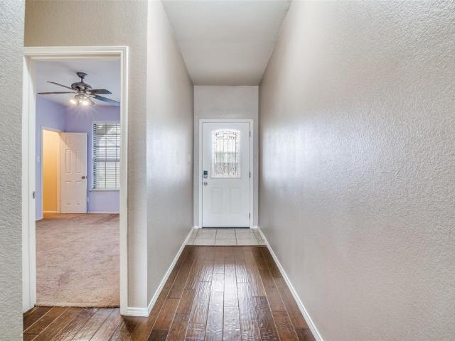 3646 Hawthorne Trail