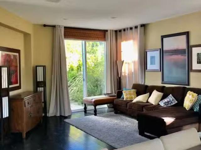 3646 Santo Ter, Davis, CA 95618