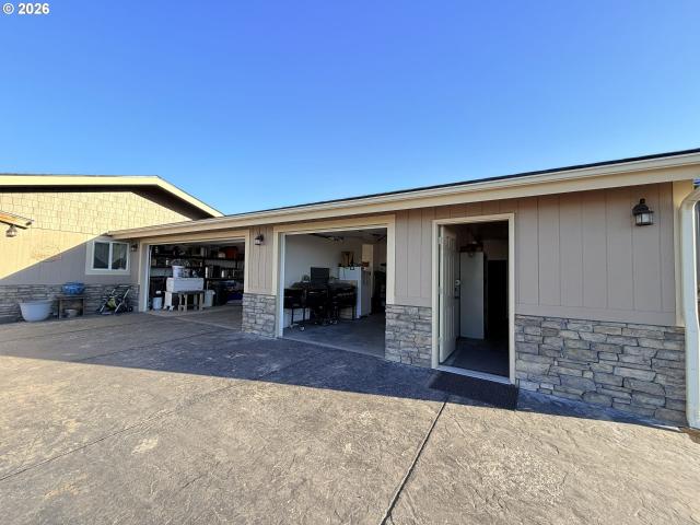 3647 sw highway 97