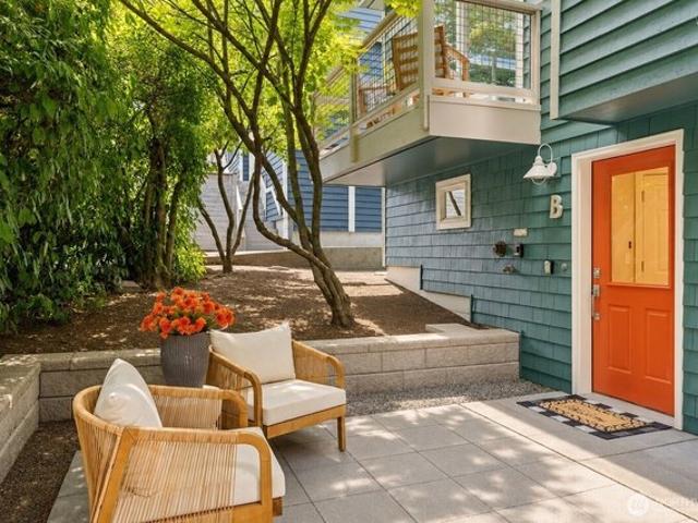 3648 Francis Ave N Unit B, Seattle, WA 98103