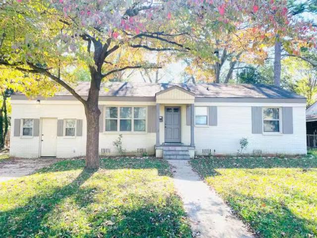 3648 Honeysuckle Rd, Montgomery, AL 36109