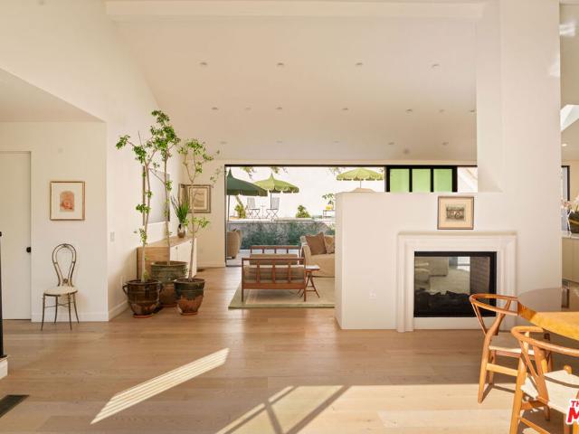 3640 Mandeville Canyon Road
