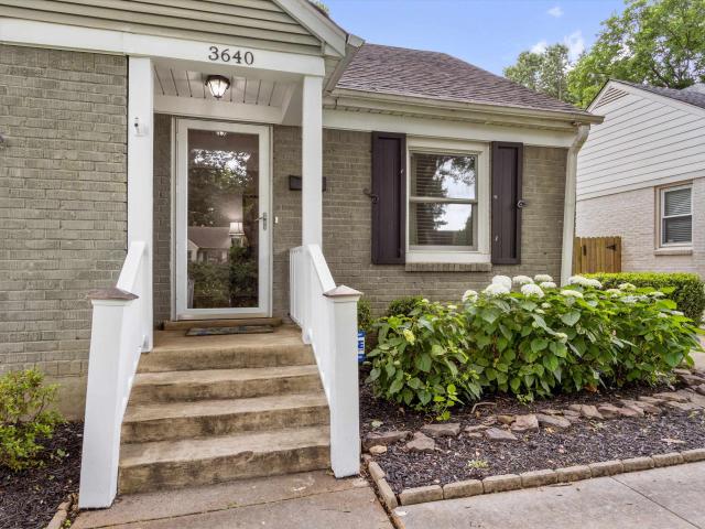3640 aurora cir