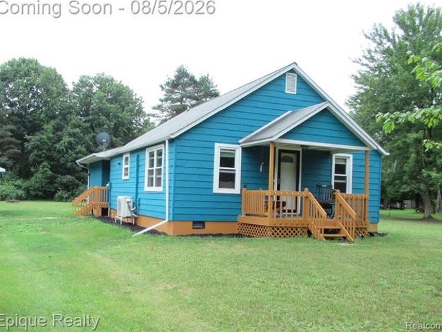 3640 Cribbins Rd, Clyde Township, MI 48049