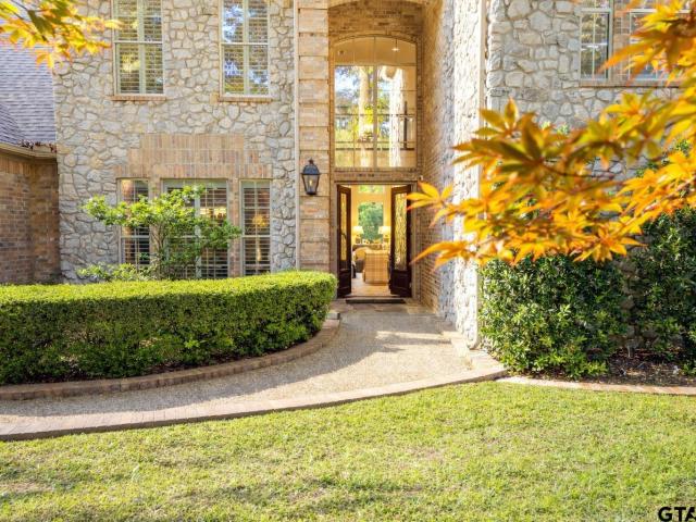 3640 River Oaks Ct, Tyler, TX 75707 | MLS #26005 | Compass