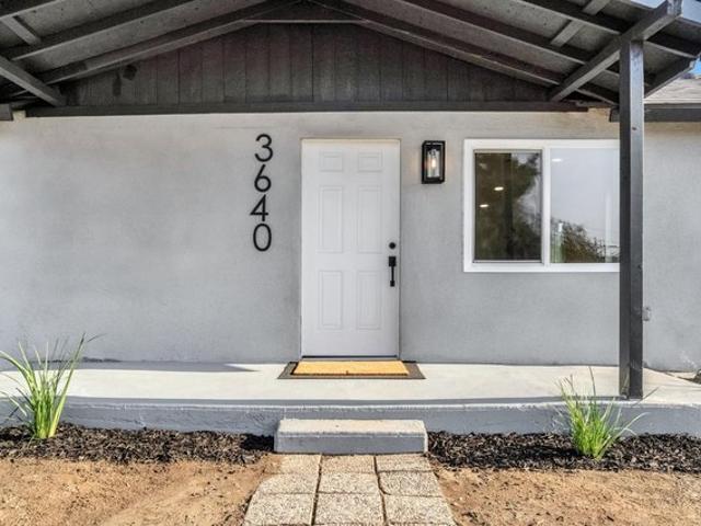 3640 S Calvin Ave, Fresno, CA 93725