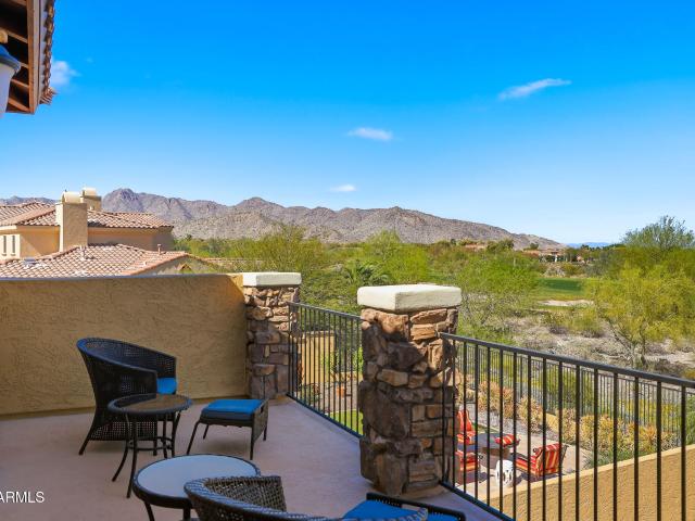 3641 n hooper court