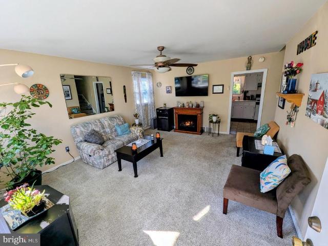 3641 Deepwater Lane