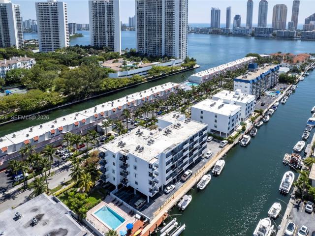 3642 NE 171 St, Unit 405, North Miami Beach, FL 33160 | MLS #A11919 | Compass