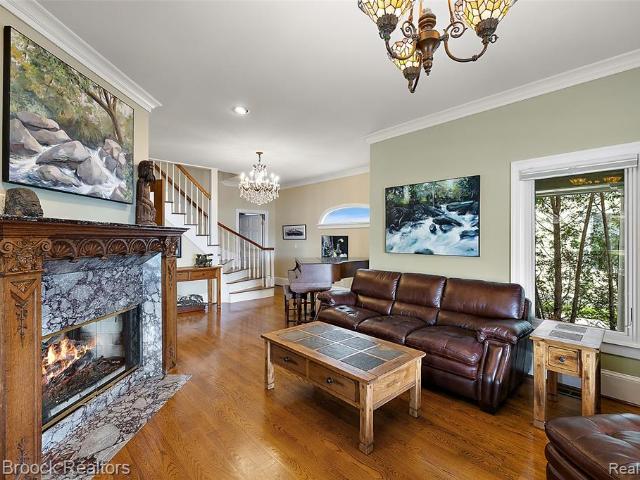3642 Orchard Lake Road