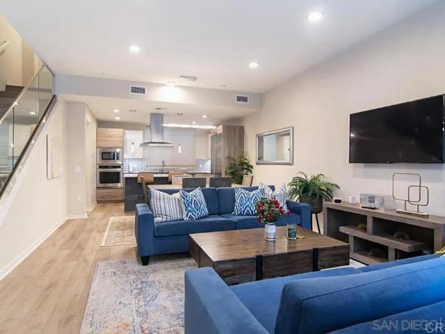 3642 7th. Ave