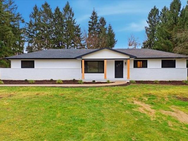 3643 Noble Rd, Addison Township, MI 48370