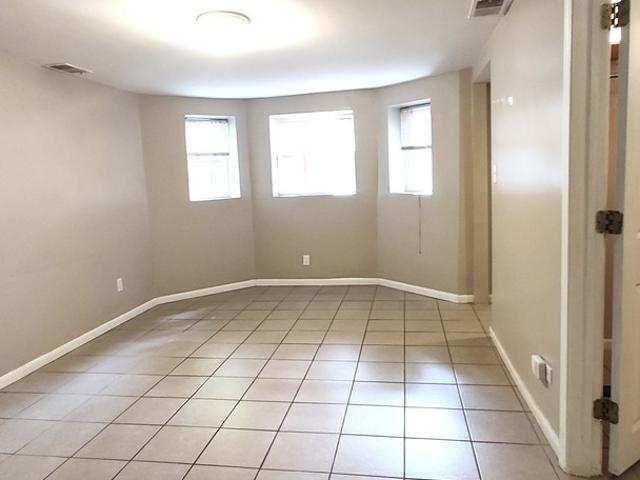 3643 S Hermitage Avenue # B