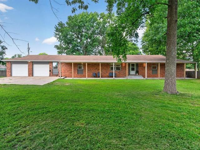 3643 S Scenic Ave, Springfield, MO 65807