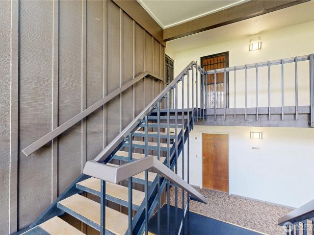 364 Catherine Street # M09