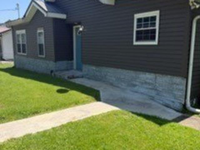 364 Campbells Creek Dr, Charleston, WV 25306