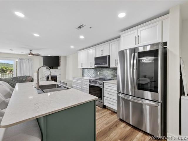 364 Cedar Heights Dr Unit 3B, Camdenton, MO 65020