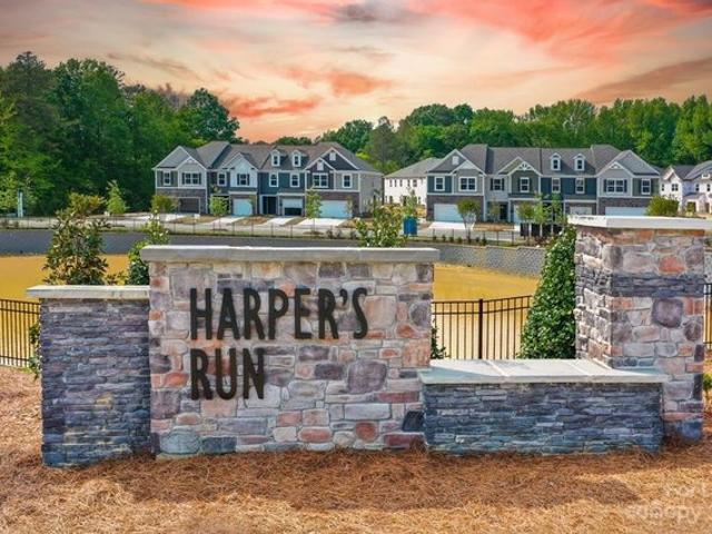 364 Abington St, Matthews, NC 28104