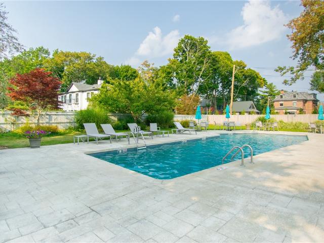 364 Bellevue Avenue CH101