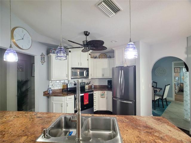 364 MacArthur Dr, Port Charlotte, FL 33954 | MLS #A4688