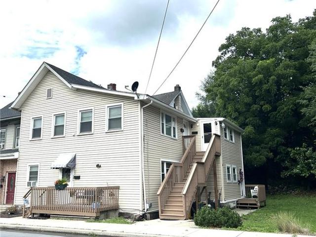 364 S 1st St, Bangor, PA 18013