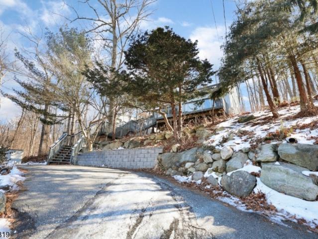 364 Skyline Lake Dr