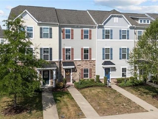 364 Spring Hill Pl, Smithfield, VA 23430