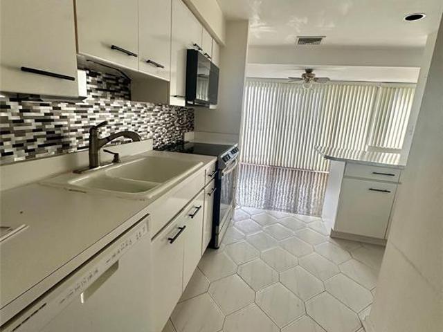 364 Palisade Avenue # 2E