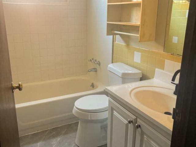 364 Robert Drive 2 Bedroom Apartment for Rent at 364 Robert Dr, North Tonawanda, NY 14120