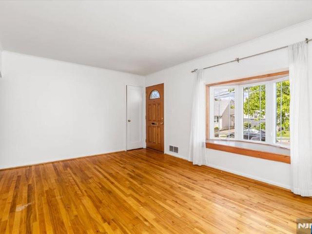 364 Roosevelt Avenue