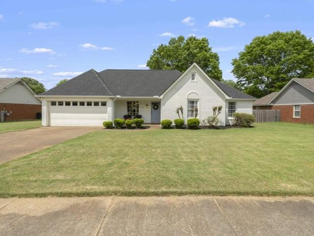 364 Rose Trellis Dr, Collierville, TN 38017