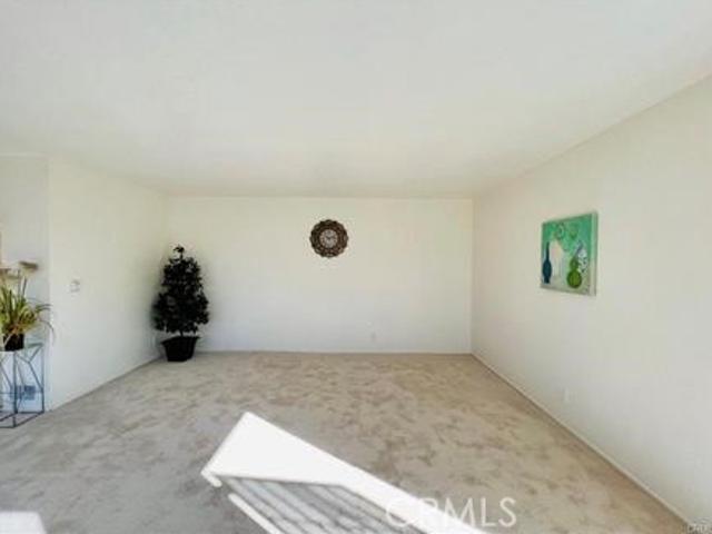 364 W 15th