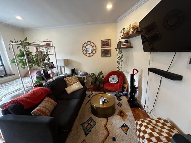 364 W 19th Street 1A