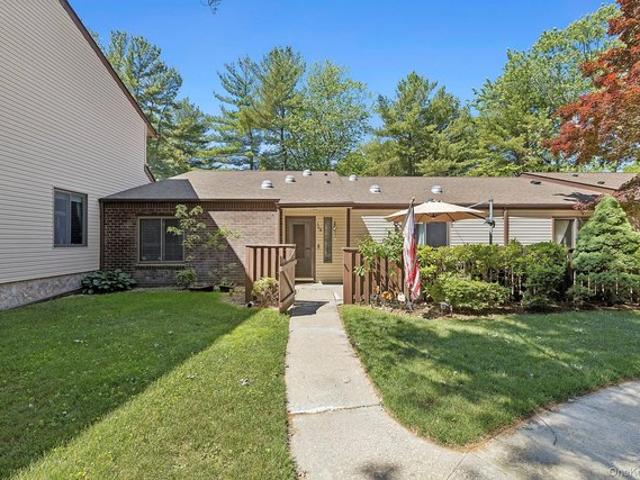 364 Woodland Ct, Coram, NY 11727
