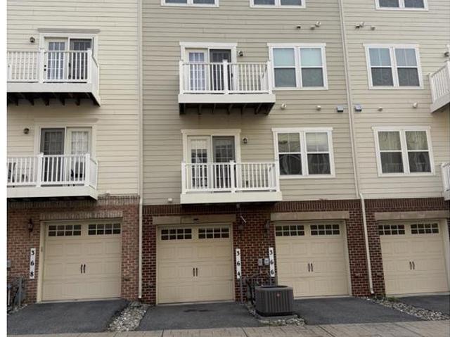 364 Urban Avenue # 364
