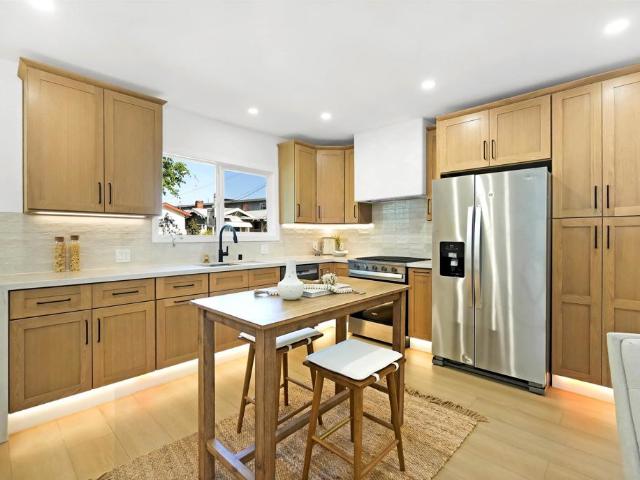 3654 39Th Ave